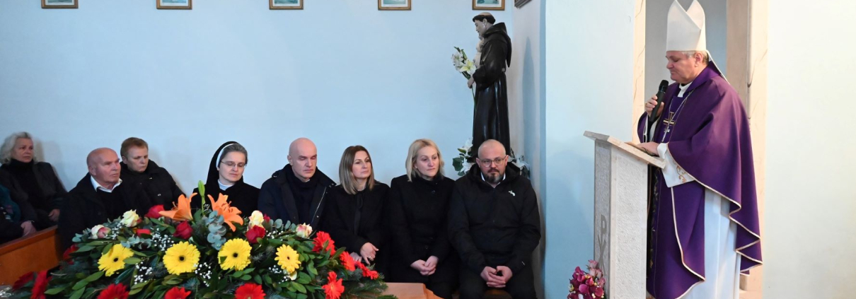 Biskup Vlado Košić predvodio sprovod g. Marijana Kovača – HMI